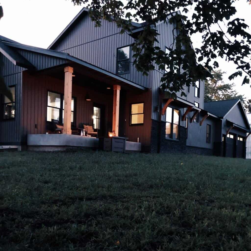 Dark Exterior Ideas to Revolutionize Your House | Down Leah's Lane